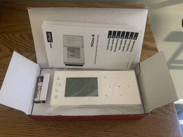 Danfoss 087n7851 Tp One Battery Powered Programmable Room Thermostat £