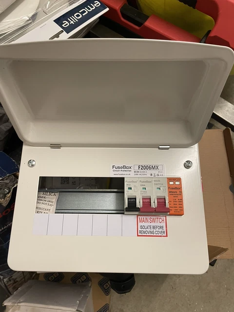FUSEBOX F2006MX 6-WAY RCBO Main Switch Consumer Unit with T2 SPD £58.00 ...