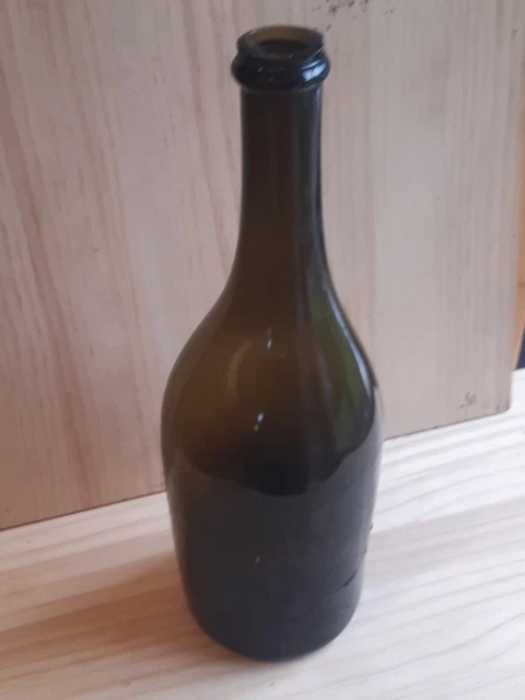 RARE BOUTEILLE ANCIENNE verre soufflé 18ème 18th pontil blackglass ...