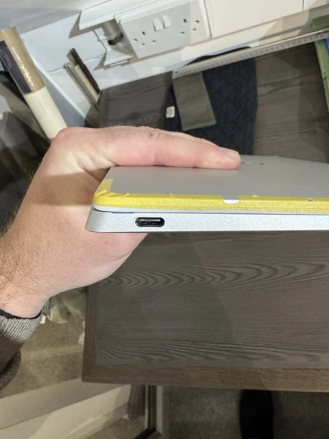 DELL XPS 13 Plus 9320 13.4" (512GB SSD, Intel Core i7, 16GB RAM) Laptop ...