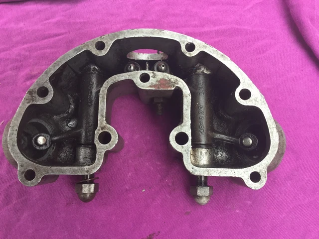 BSA C15 B40 rocker box, complete with shafts and rocker arms £49.00 ...