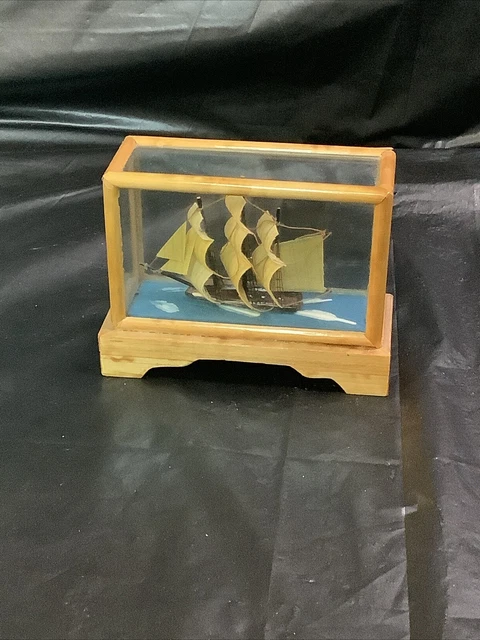VTG MINIATURE SHIP Model Diorama in Glass Box and Bamboo Display Case ...