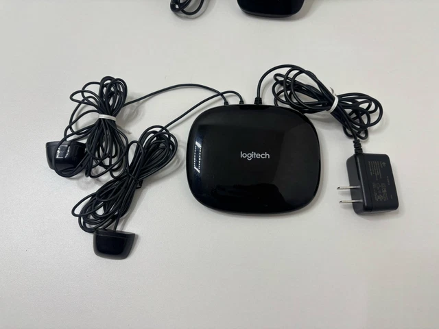 LOGITECH HARMONY ULTIMATE One Remote Control SystemN-R0007 W Hub O ...