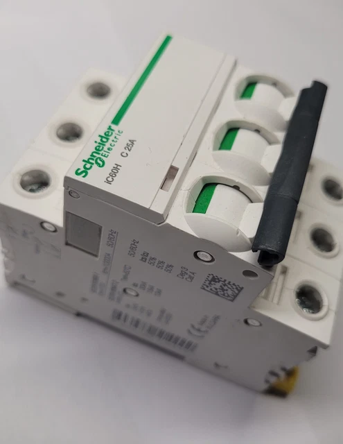 SCHNEIDER MCB - A9F54325 Acti9 C25A Triple Pole 10kA C Curve £19.95 - PicClick UK