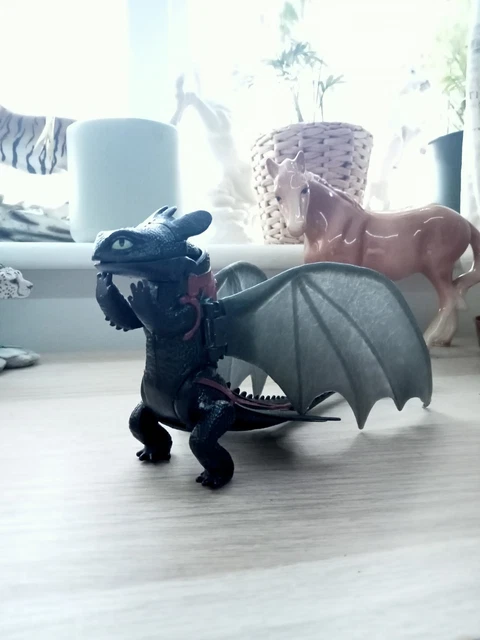 HOW TO TRAIN Your Dragon Toothless Night Fury Figure Toy Httyd £9.04 ...