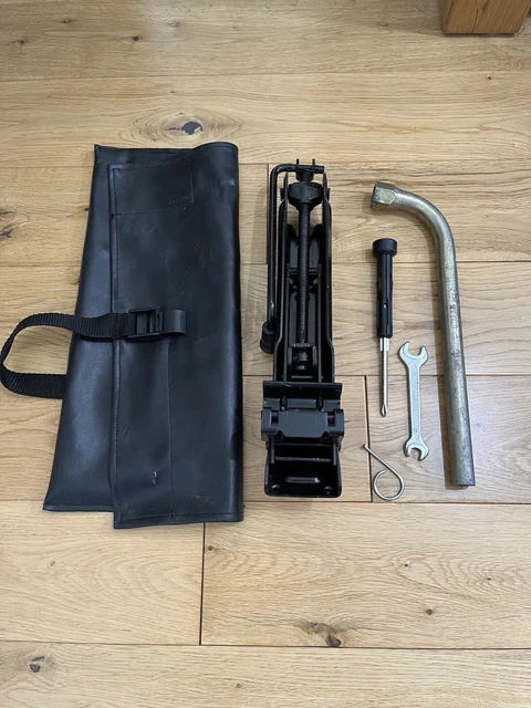 VW GOLF MK1 Mk2 Mk3 Gti Tdi Vr6 Gl Cl Genuine Spare Wheel Toolkit Caddy ...