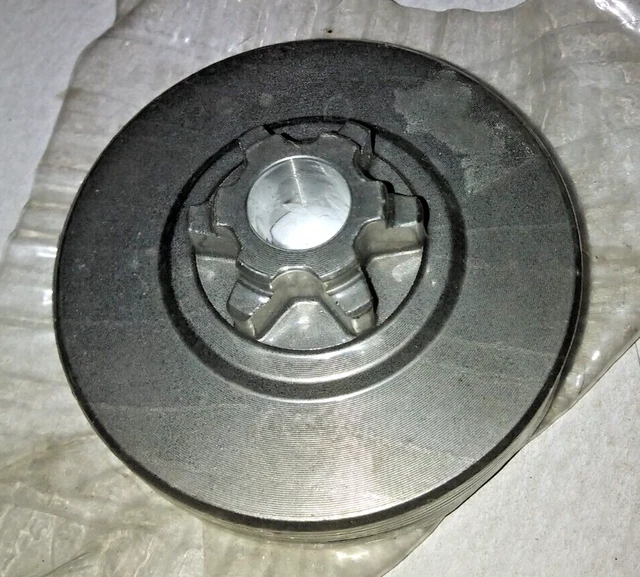 PIGNONE/ CAMPANA FRIZIONE orig. ZENOAH x G3800 - GZ400 cod. Z286051111 EUR 32,00 - PicClick IT