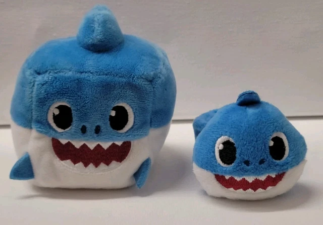 DADDY SHARK Plush Cube Doll Blue Daddy Shark Singing Toy & Slap Braclet Bat Inc £6.95 - PicClick UK