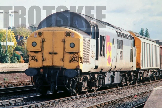 35MM SLIDE BR British Rail Diesel Loco Class 37 37107 1992 Hereford ...