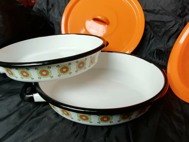COPPIA TEGAMI NUOVI smaltati vintage con coperchi cm 22/24 EUR 15,00 ... COPPIA TEGAMI NUOVI smaltati vintage con coperchi cm 22/24 EUR 15,00 ...