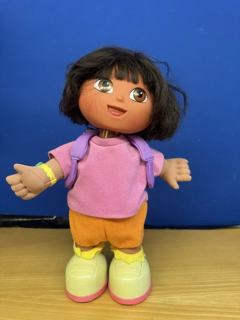 VINTAGE FISHER PRICE We Did It! Dancing Dora The Explorer Interactive ...