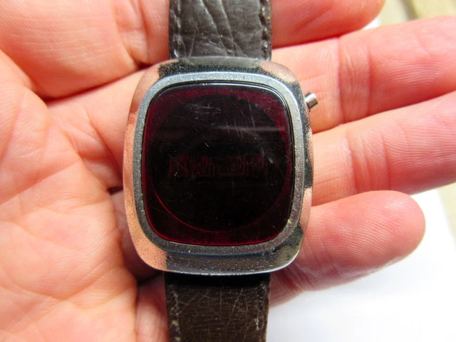 VINTAGE GENUINE 1970'S Retro COMMODORE LED WRISTWATCH £2.50 - PicClick UK