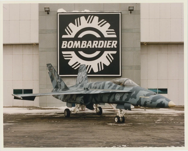 1980S RCAF PHOTO (8x10) ~ CF-18 Hornet at Bombardier ~ Canadian Armed ...