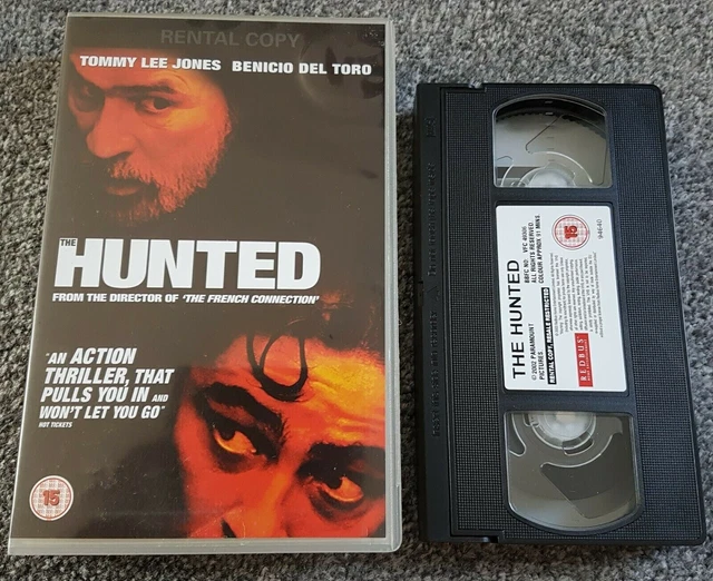 THE HUNTED (VHS) BIG BOX - Tommy Lee Jones + Benicio Del Toro + Connie ...