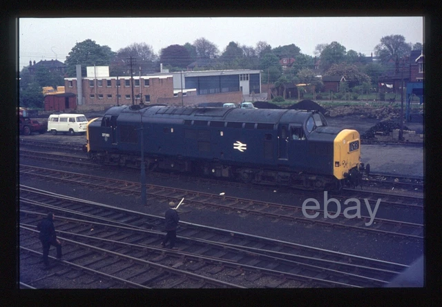 ORIGINAL 35MM SLIDE - Class 37 - 37261 light at Spalding c.1975. £3.59 ...