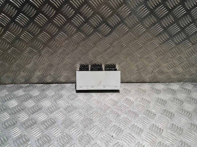 BMW E46 BODY Control Module BCM Relay 2003 Saloon OEM 6932368 £24.50 ...