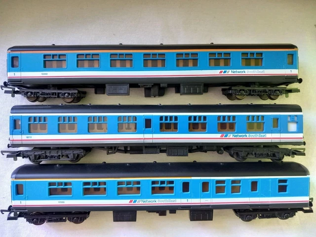 LIMA NETWORK SOUTHEAST coaches mk2 x3 oo gauge £46.44 - PicClick UK