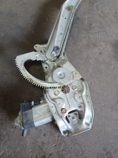 HOLDEN COMMODORE POWER Window Regulator Vn Vp Vr Vs Vq Driver Front ...