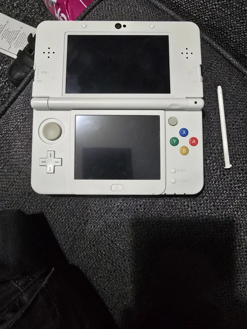 NINTENDO NEW 3DS With Pokémon Sprites Plate, Original Stylus And ...