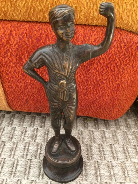 ANCIENNE STATUE BRONZE HOMME PORTEUR FLAMME OLYMPIQUE H 23 cm EUR 59,00 ...