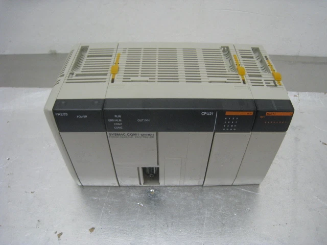 OMRON SYSMAC CQM1 Controller programmabile, PA203, CPU21, ID211, CQM1 ...