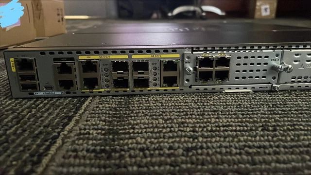 CISCO 4400 SERIES ( ISR4431/K9 V07) Integrated Services Router , Single ...