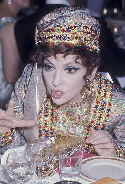 GINA LOLLOBRIGIDA ATTENDS Million Dollar Extravaganza Ball 1970 OLD ...