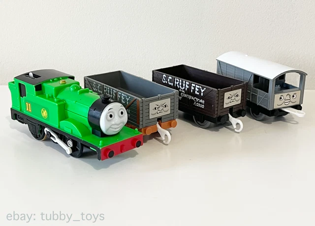 TOMY TRACKMASTER OLIVER, Toad Brake Van + X2 Scruffey: Thomas The Tank ...