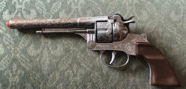 VINTAGE GONHER MADE in Spain Castalla 44 No 120 Cap Toy Revolver - £10. ...