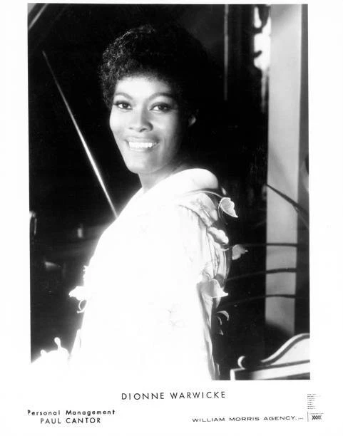 SINGER DIONNE WARWICK Poses For A Portrait 1972 OLD MUSIC PHOTO $9.00 ...