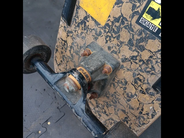 VINTAGE 80S VISION skull punk Skateboard w/ Shredder Too/Gullwing ...