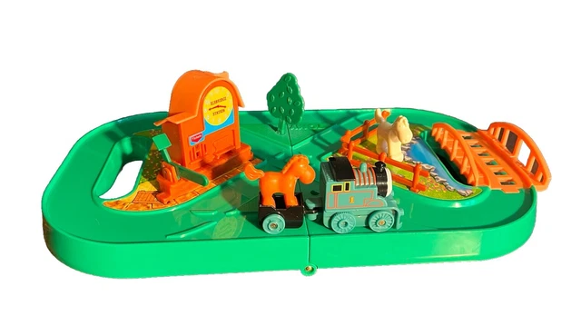TOMY VINTAGE THOMAS & Friends Bring Along A Train Set Toy Wind Up VGC ...