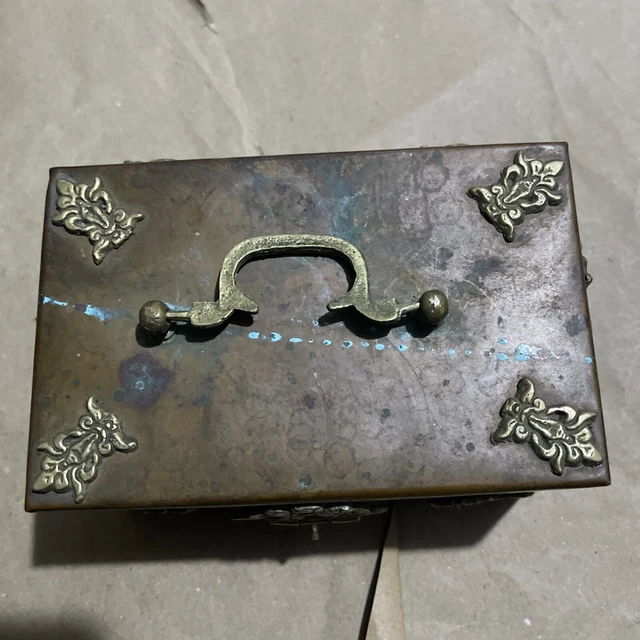 VINTAGE COPPER/ BRASS trinket box.. bird flower Design..Needs Clean And ...