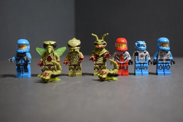 LEGO GENUINE MINI Figure from Galaxy Squad Sets Select Character £4.29 ...