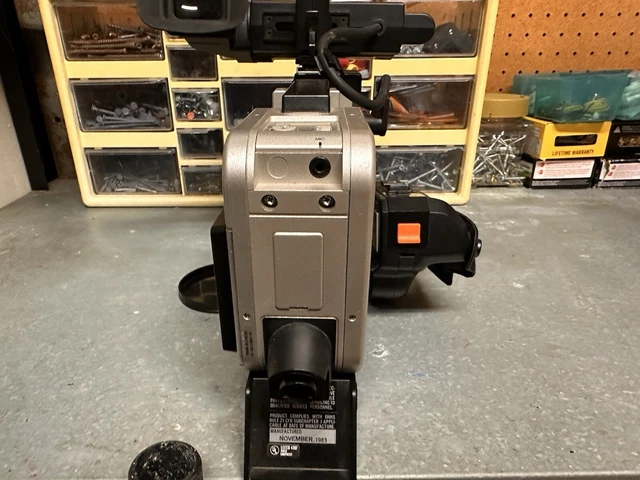 MAGNAVOX MODEL VR9143AV01 VHS Video Movie-Maker Camera £94.93 - PicClick UK