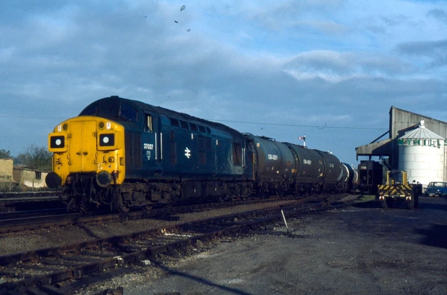 35MM RAILWAY SLIDE | Class 37 | 37037 Whittlesford 1970s + copyright £ ...