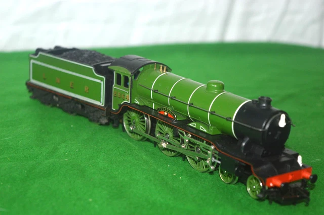 HORNBY LOCOMOTIVE & Tender "Liverpool" 2864 LNER Model Railways OO ...