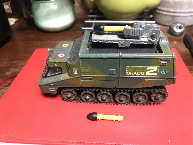 DINKY TOYS UFO Shadow 2 with tracks & working missile mechanism Great ...