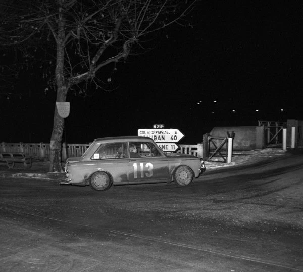 ROSEMARY SMITH & Margaret Lowrey-Mackenzie Hillman Imp Rally 1965 Photo ...