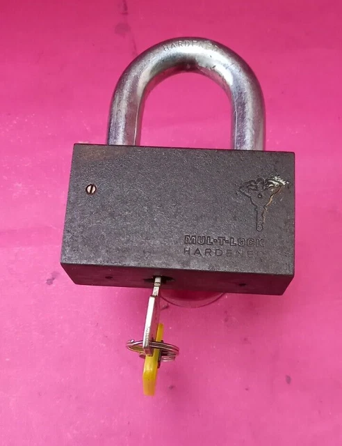 MUL-T-LOCK CC7 PADLOCK & Key - Large Expensive Hardened Padlock - More ...