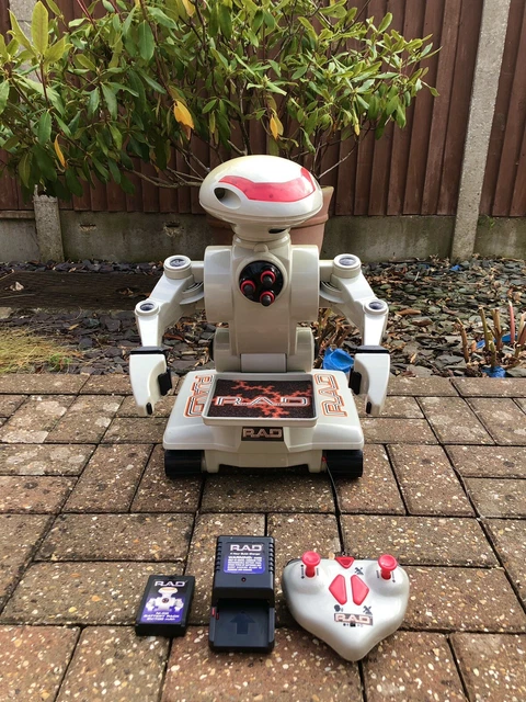 VINTAGE 90'S RAD Radio Controlled Robot Toymax Retro Toy R.A.D. £29.99 ...