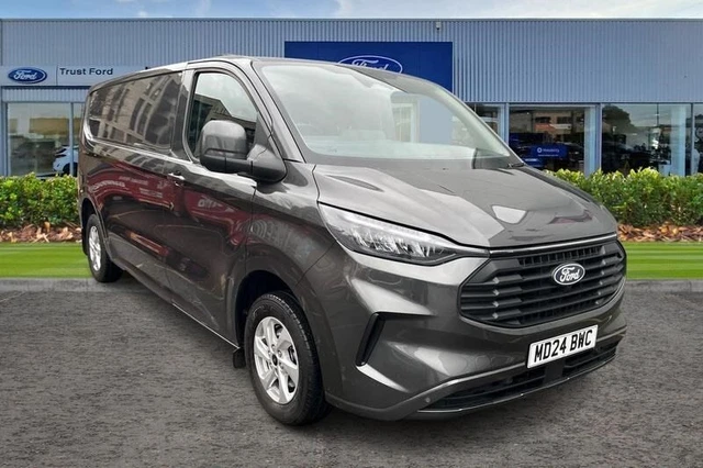 FORD TRANSIT CUSTOM 300 Limited AUTO L2 LWB FWD 2.0 EcoBlue 136ps Low ...