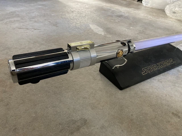 ANAKIN SKYWALKER MASTER Replicas Force FX Lightsaber Star Wars Episode ...