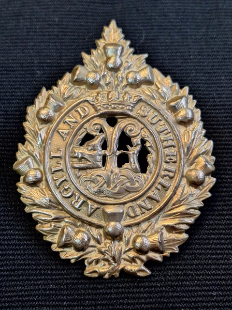 ARGYLL AND SUTHERLAND Highlanders Cap Badge In White Metal On Lugs ...