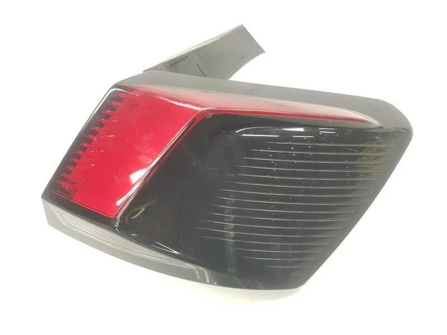 9810477080 FEU ARRIÈRE droit pour PEUGEOT 3008 SUV 1.6 BLUEHDI 120 2018 ...