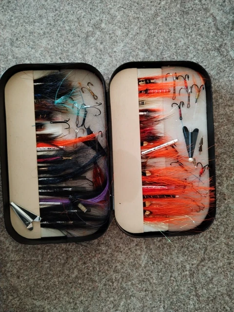 RICHARD WHEATLEY ALLOY Tube Fly Box Full Of Assorted Tube Flies £60.00 ...
