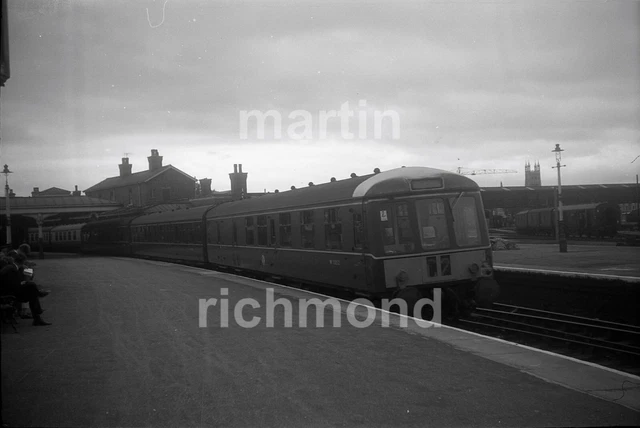 GLOUCESTER EASTGATE STATION Class 119 DMU W51052 12.8.67 35mm Negative ...