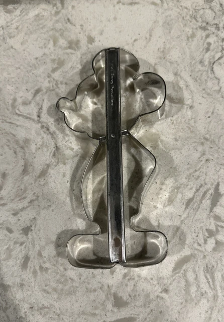MICKEY MOUSE SHAPED Cookie Cutter From Walt Disney Large ~ 7” x 4” $14. ...