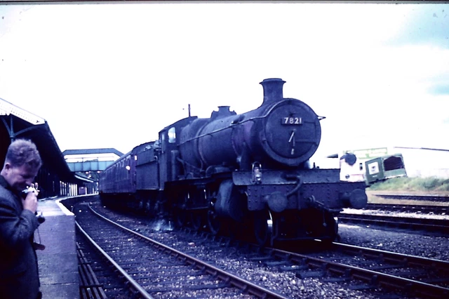 ORIG 35MM COL/SLIDE Steam Class 7821 "Ditcheat Manor" at Welshpool ...