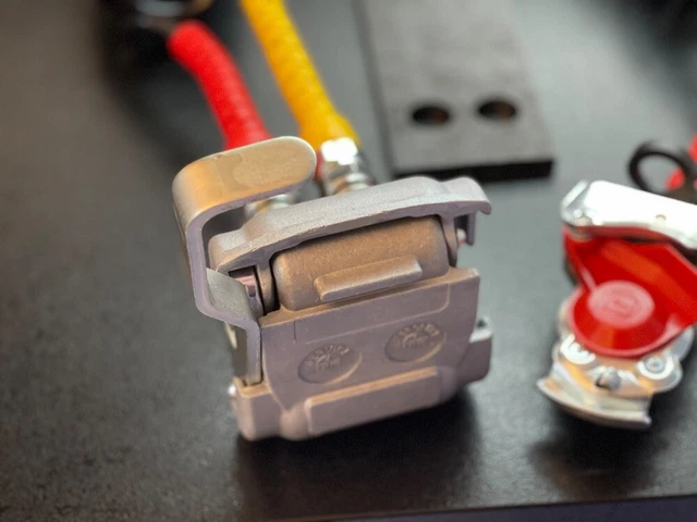 DUOMATIC UMRÜSTSATZ ADAPTER Schlepper Duo-Matic Wabco Zweikreis Traktor ...